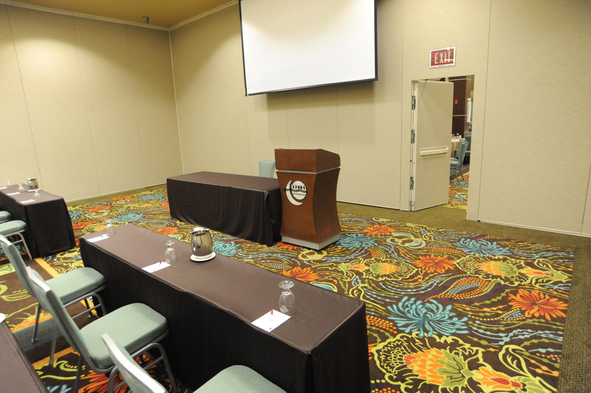 photo-gallery-Oasis37 | Oasis Hotel & Convention Center