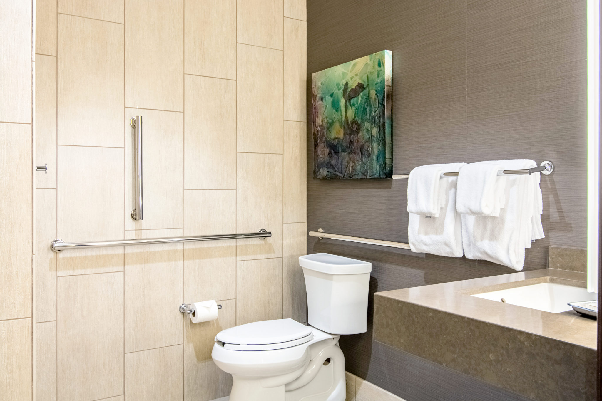 The Sweetest Suites in Springfield | Oasis Hotel & Convention Center